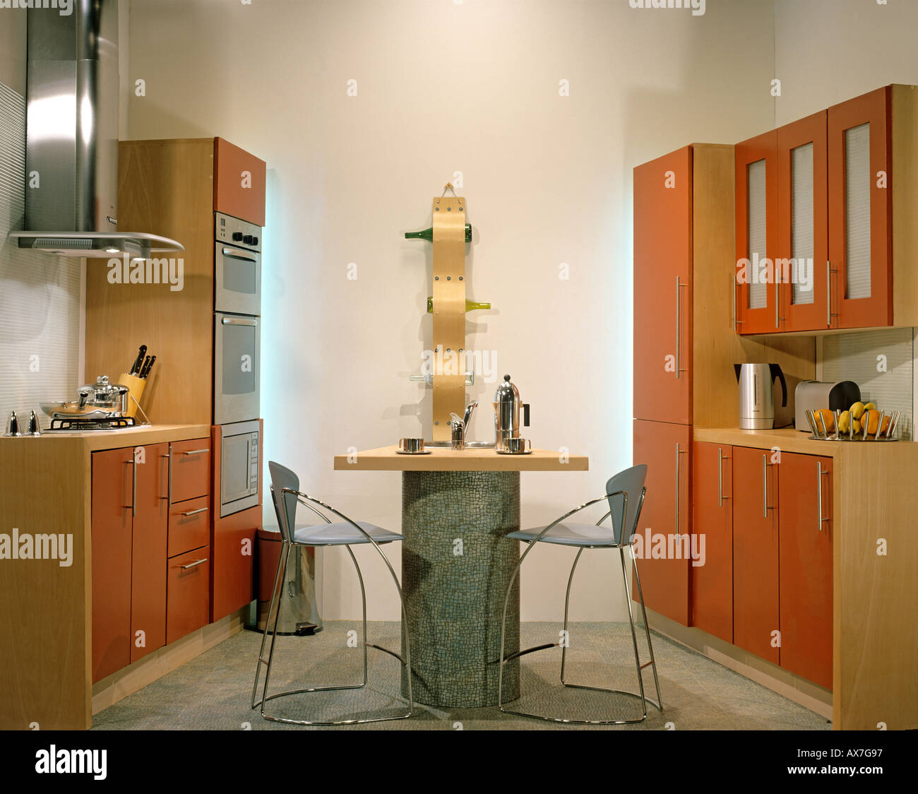 Fitted kitchen with bar hi-res stock photography and images - Alamy