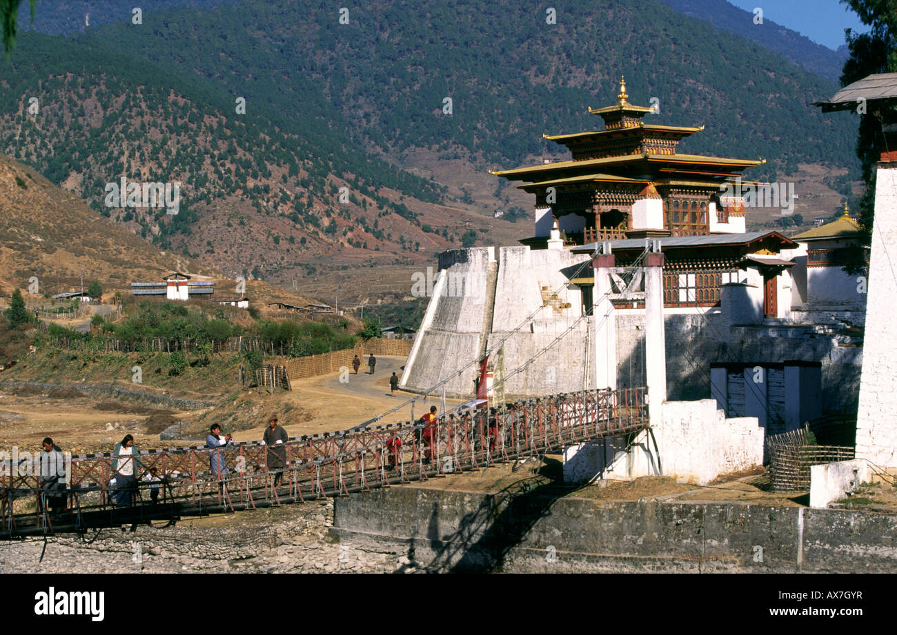 Bhutan Punakha bridge over Mo Chhu Stock Photo - Alamy