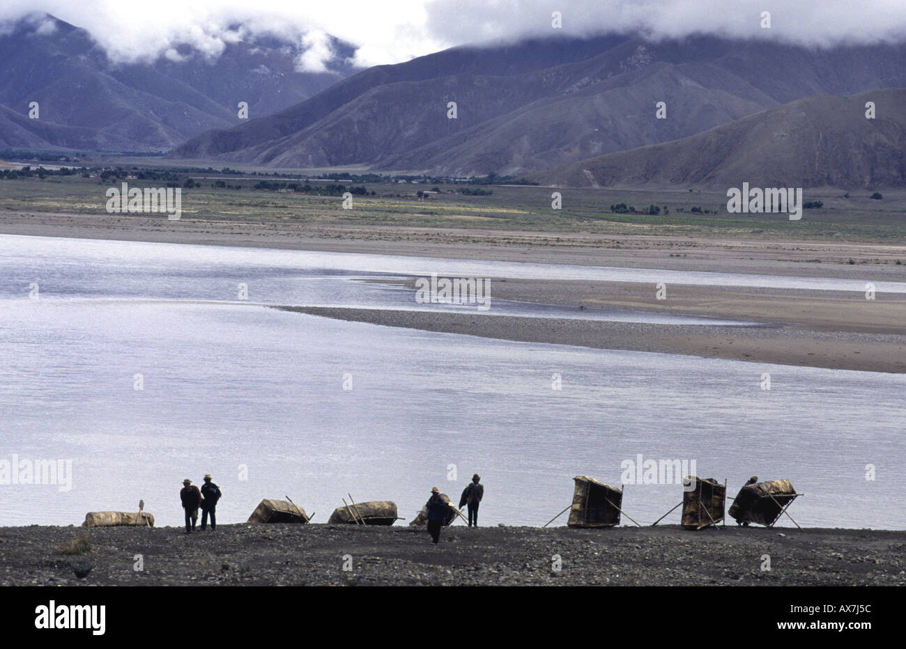 Tibetan Yak-skin Coracle boats. Yarlung Tsampo river, Tibet Stock Photo ...