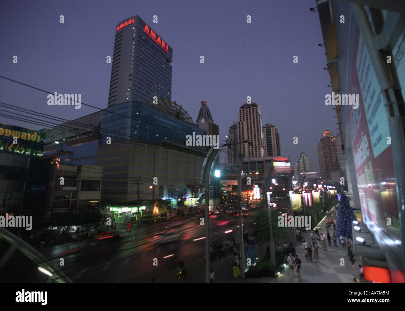 Bangkoks biggest mall hi-res stock photography and images - Alamy