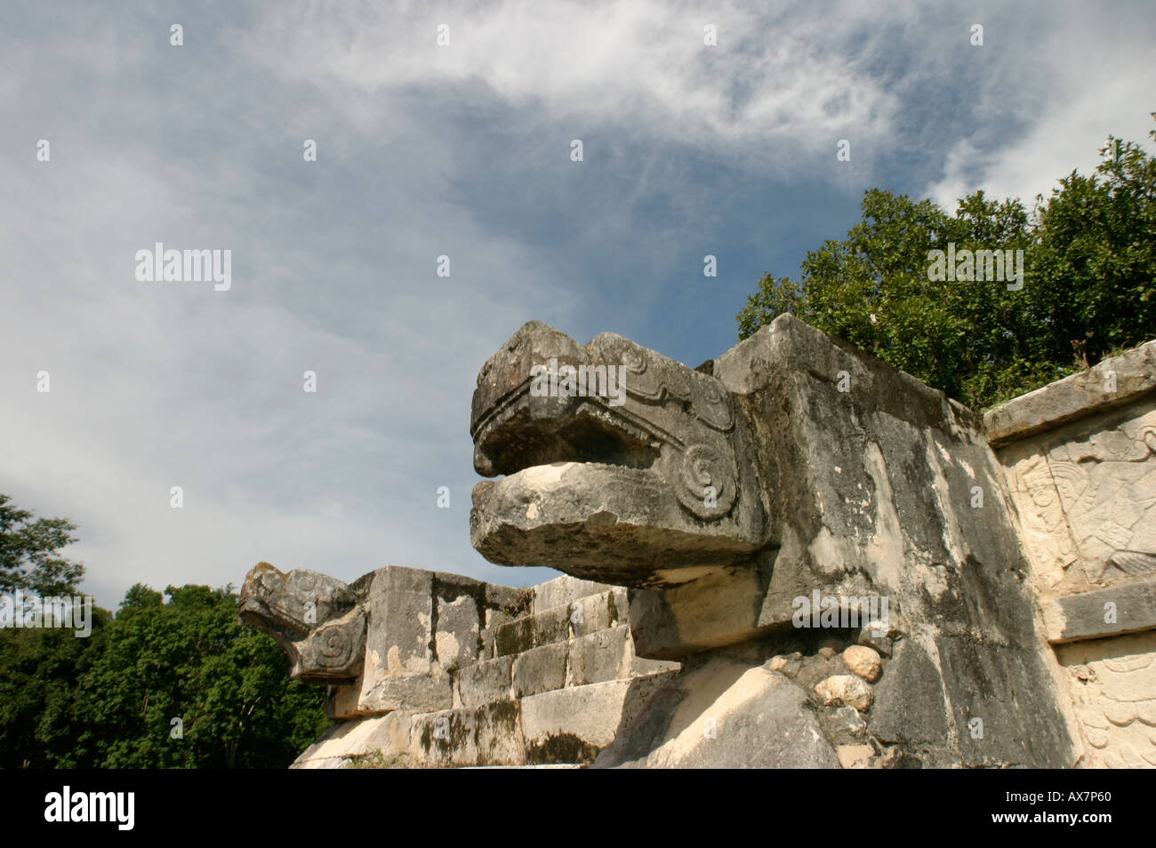 Chichén Itzá Serpent God Platform of Venus Stock Photo - Alamy
