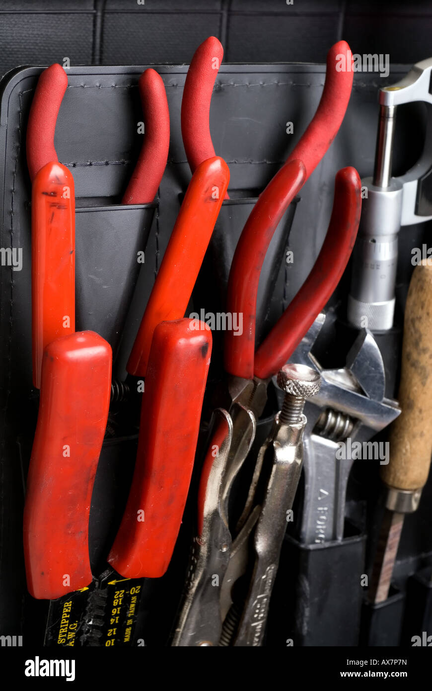 File cutters hi-res stock photography and images - Alamy