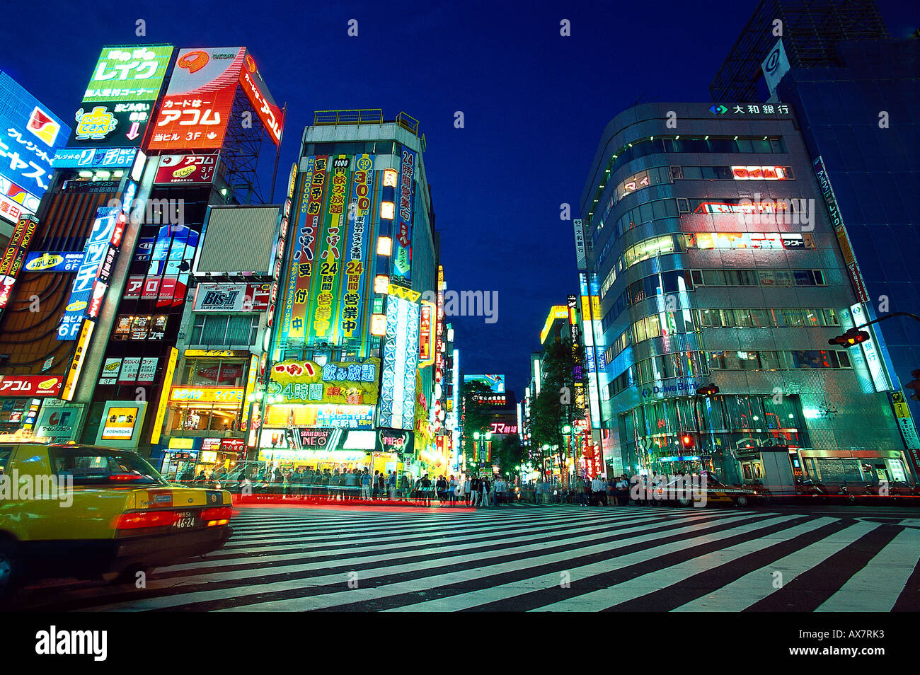 Neon signs in shinjuku area hi-res stock photography and images - Alamy