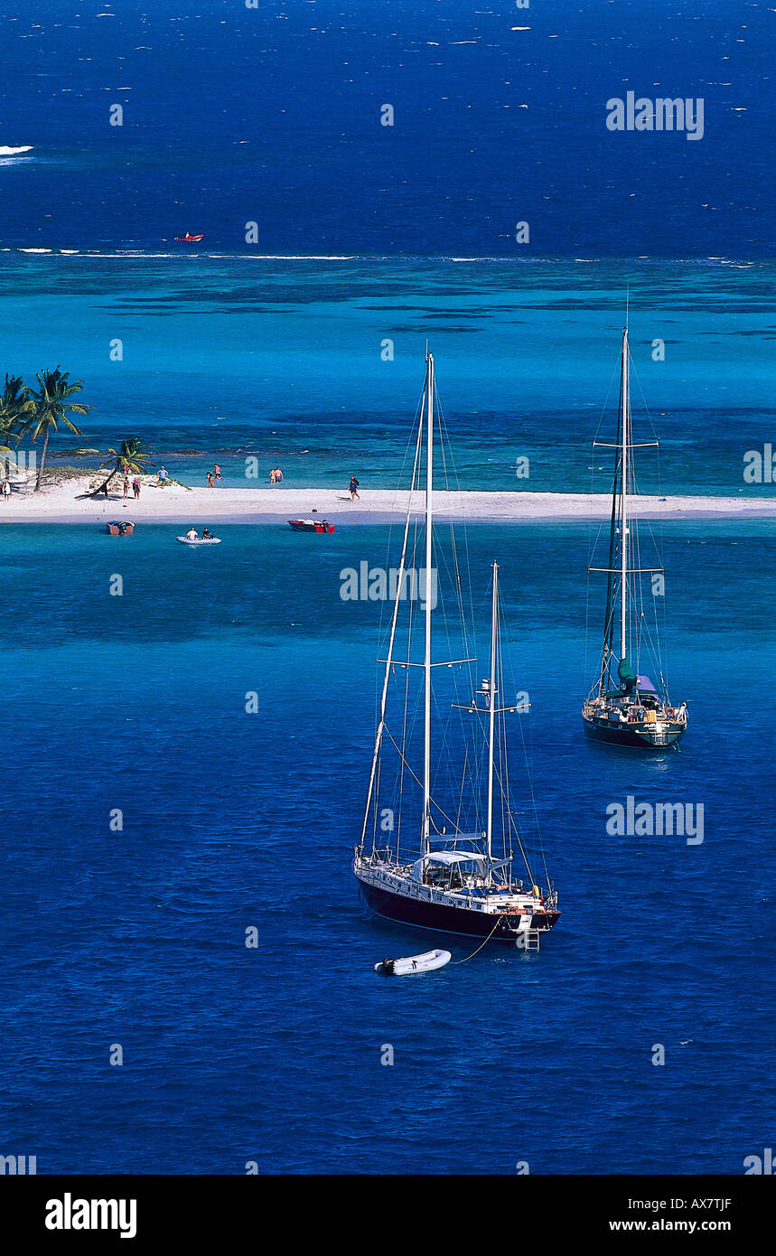 Horseshoe reef caribbean hi-res stock photography and images - Alamy