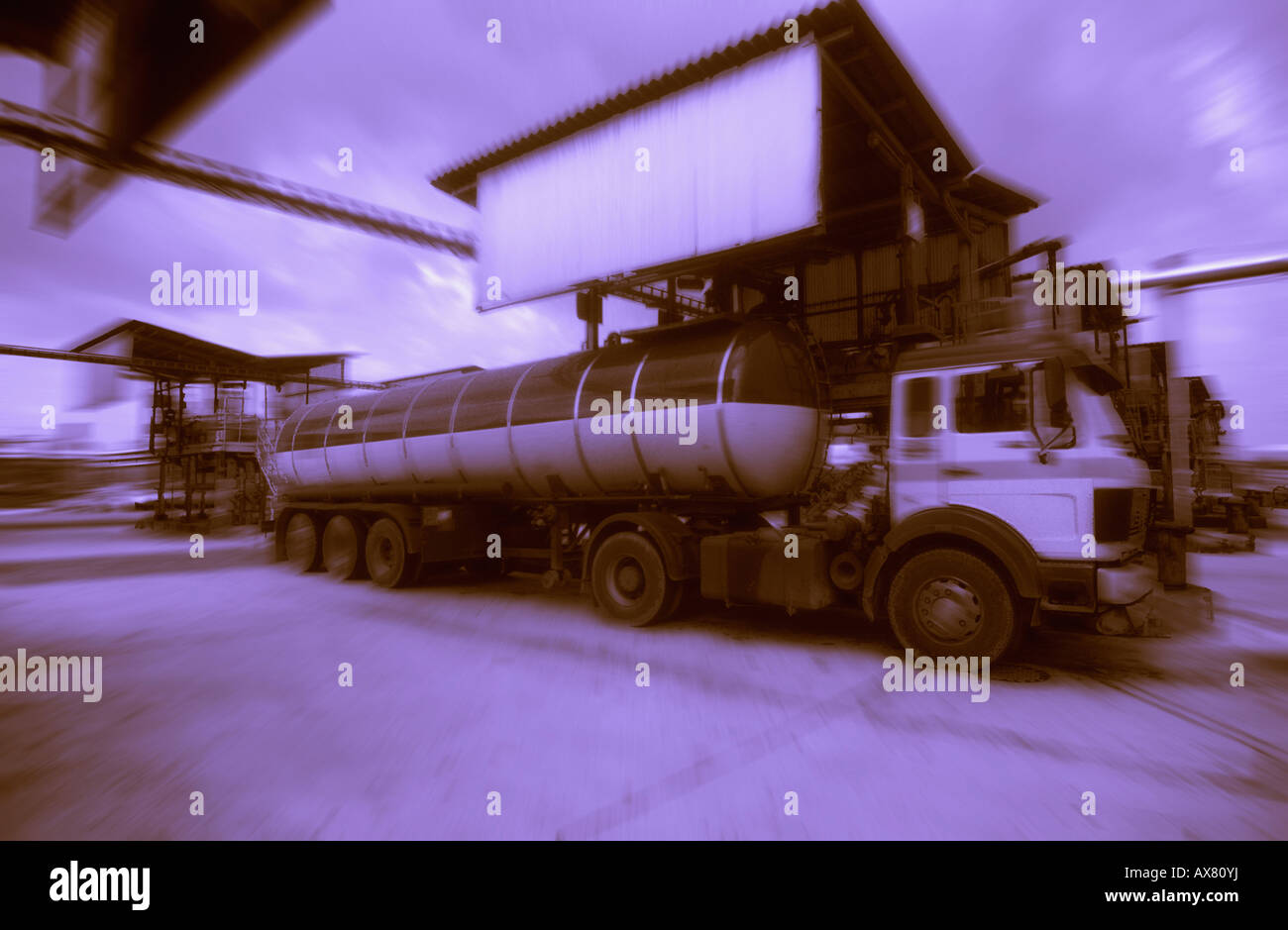Tank car in the refinery Stock Photo - Alamy