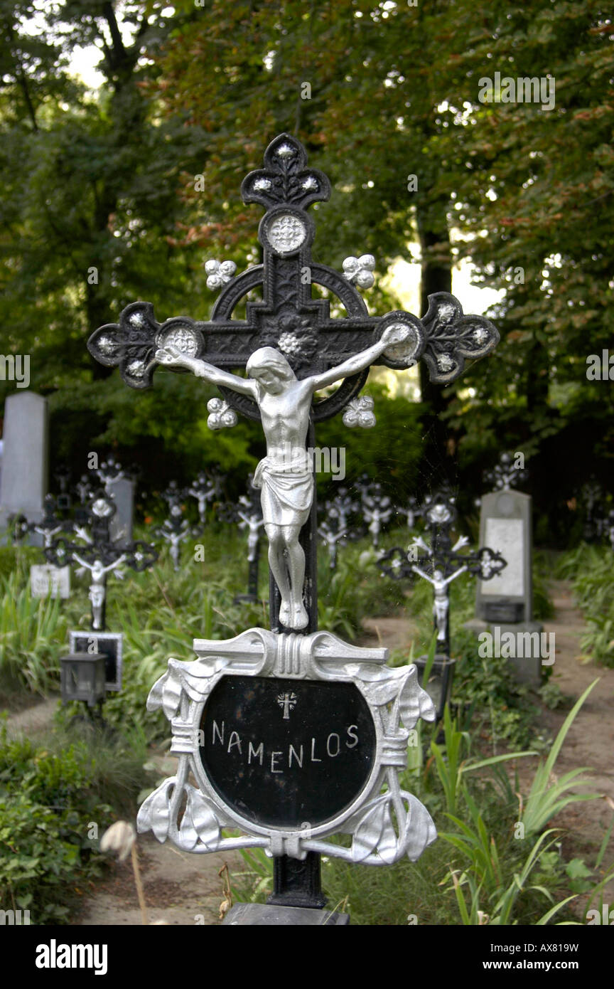 Nameless cemetery vienna hi-res stock photography and images - Alamy
