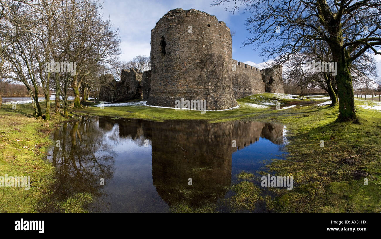 Inverlochy Castle Ruins, near Fort William, Scotland Stock Photo - Alamy