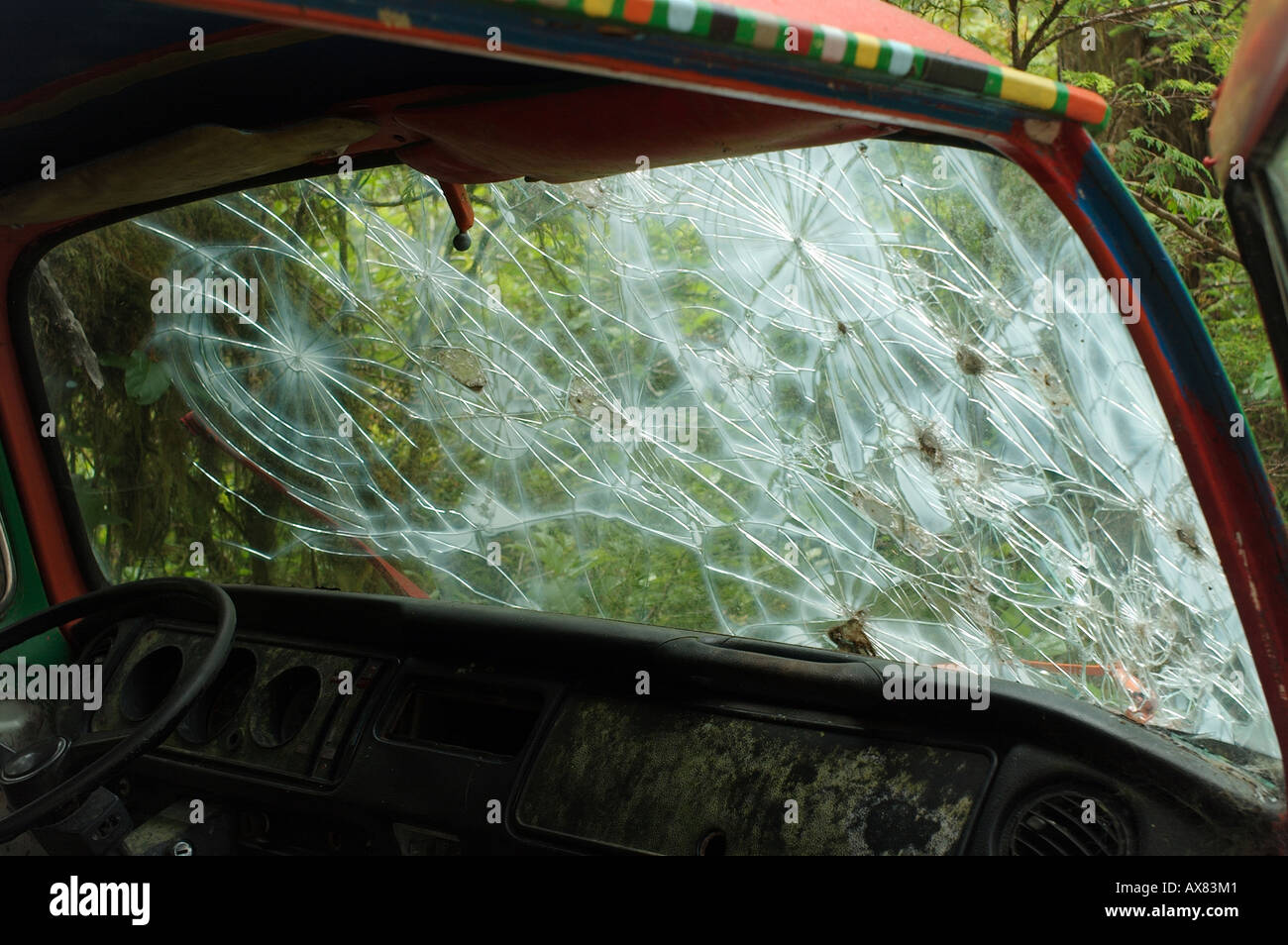Smashed windscreen hi-res stock photography and images - Alamy