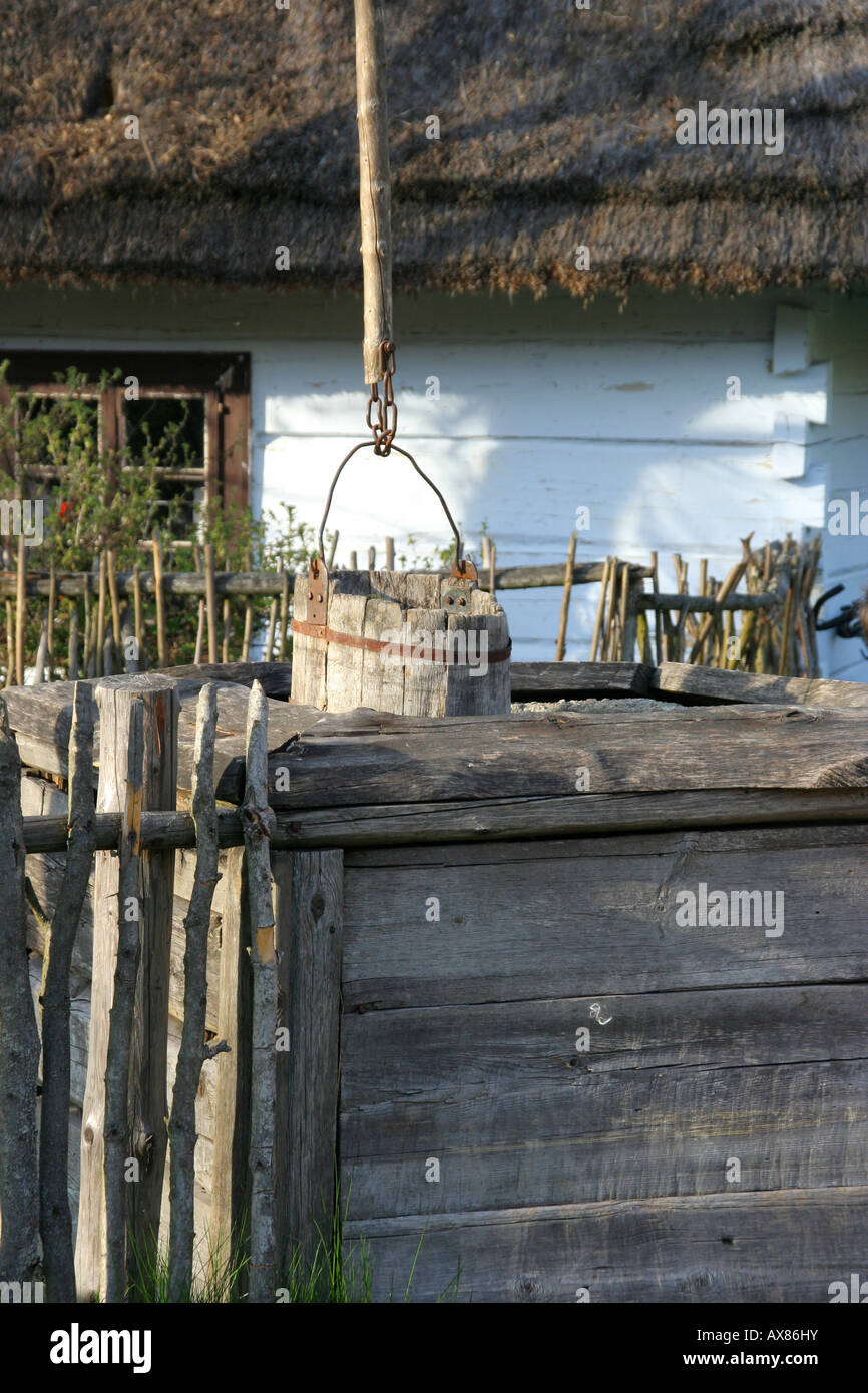 Well crane hi-res stock photography and images - Alamy