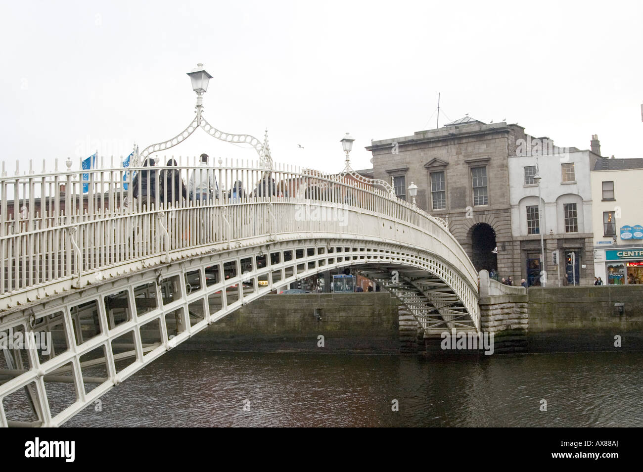 The Halfpenny Bridge across Dublin's River Liffey Stock Photo - Alamy