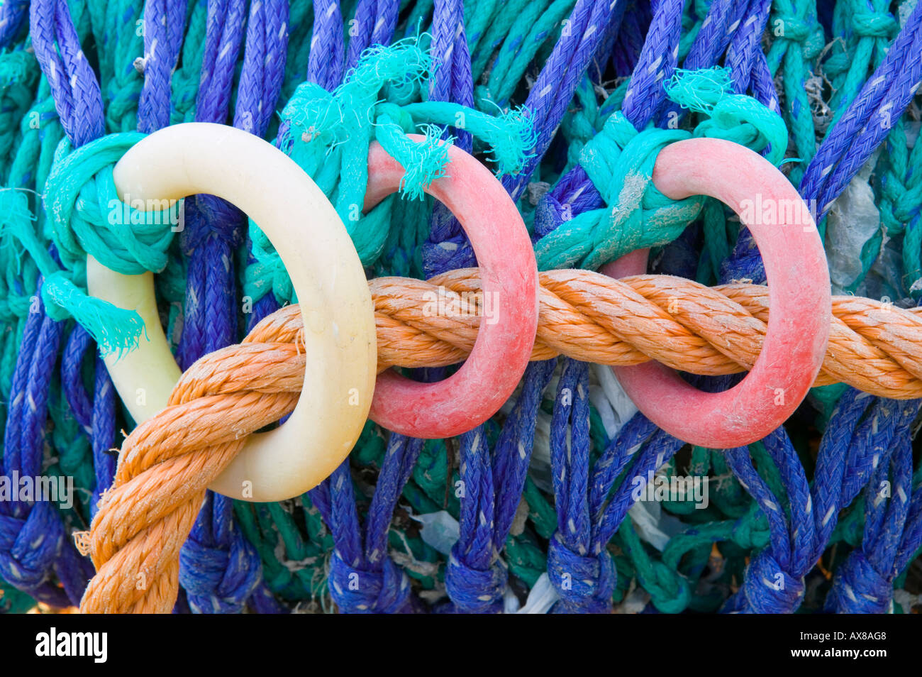 Loop net rings rope round hi-res stock photography and images - Alamy