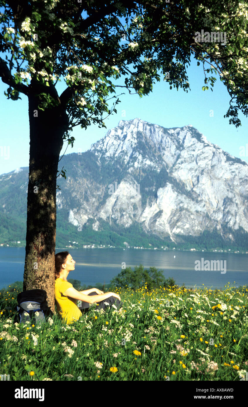 Girl Hiking, Traun Lake, Traunstein Mtn. Salzkammergut, Austria Stock ...