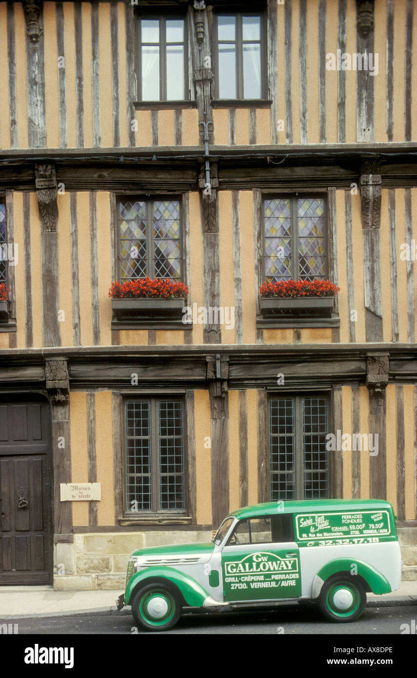 1950s house car hi-res stock photography and images - Alamy