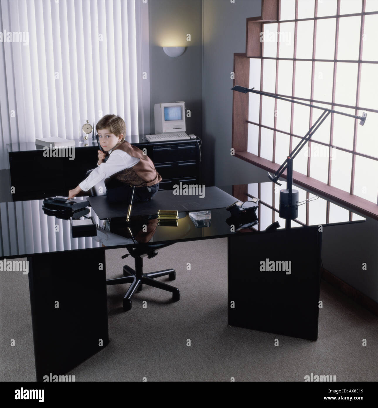 Child office desk pretend hi-res stock photography and images - Alamy