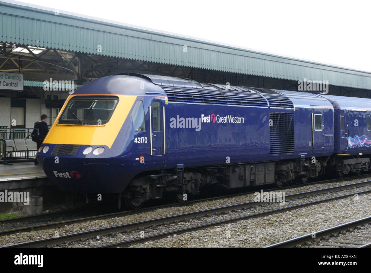 First great Western High Speed Passenger Train at Cardiff Railway ...