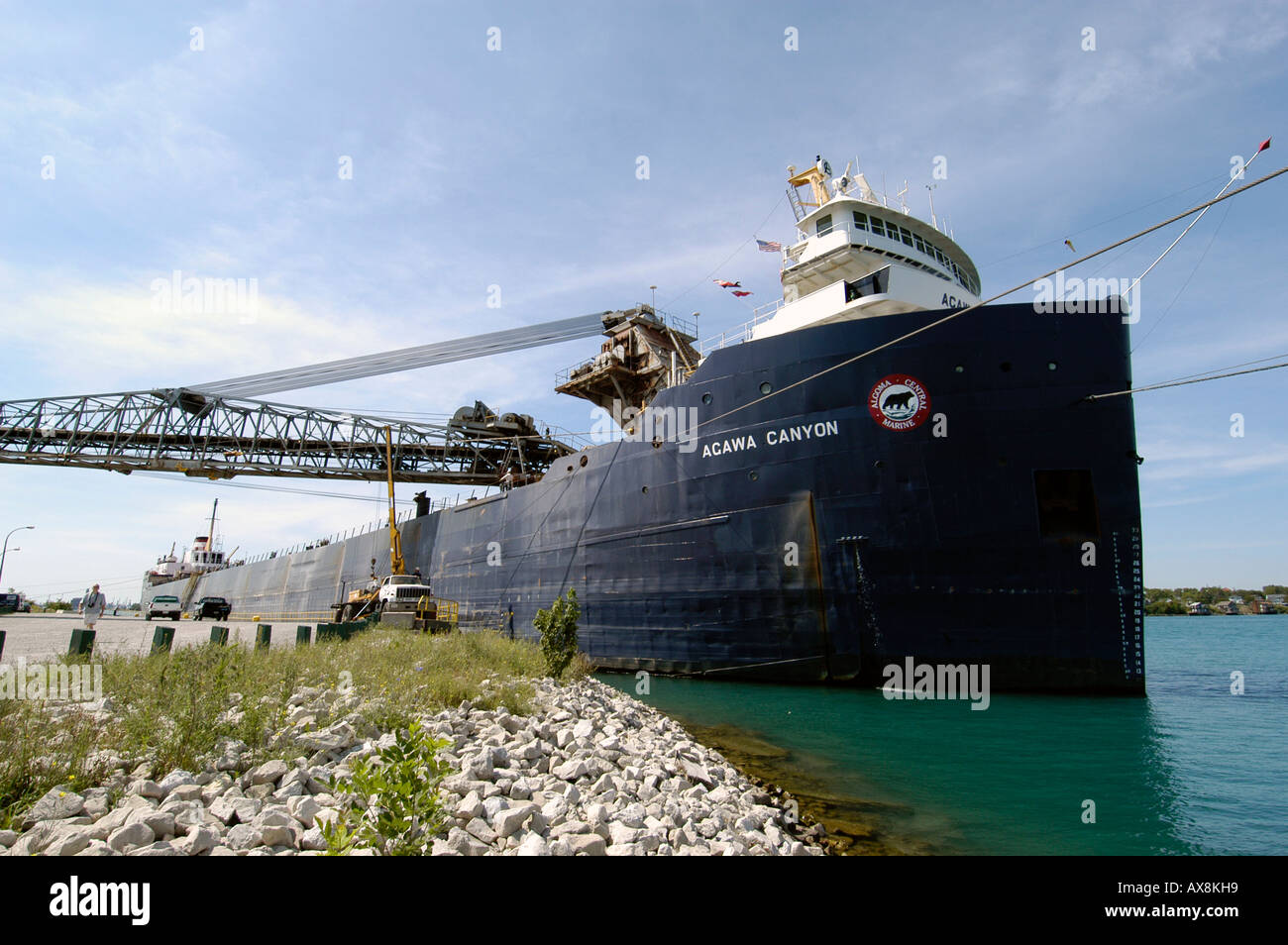 Freighter detroit river hi-res stock photography and images - Alamy