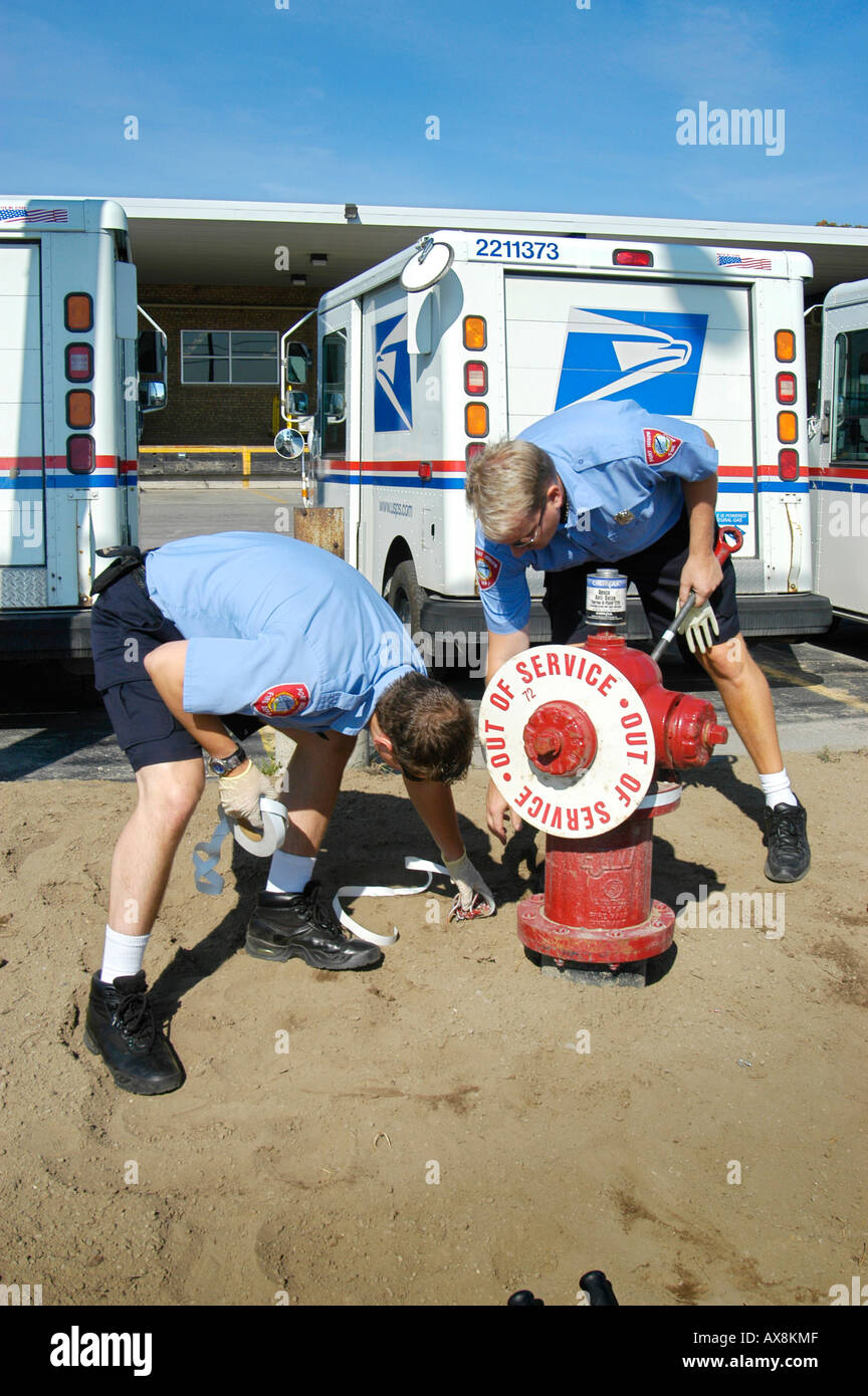 Fire plug hi-res stock photography and images - Alamy