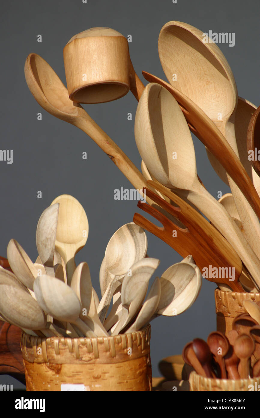 golden wooden wood carved spoons pattern Stock Photo - Alamy