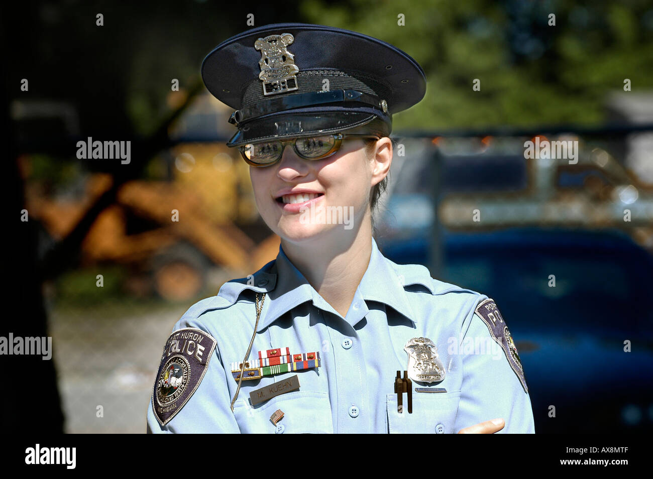 Female police officer Stock Photo - Alamy