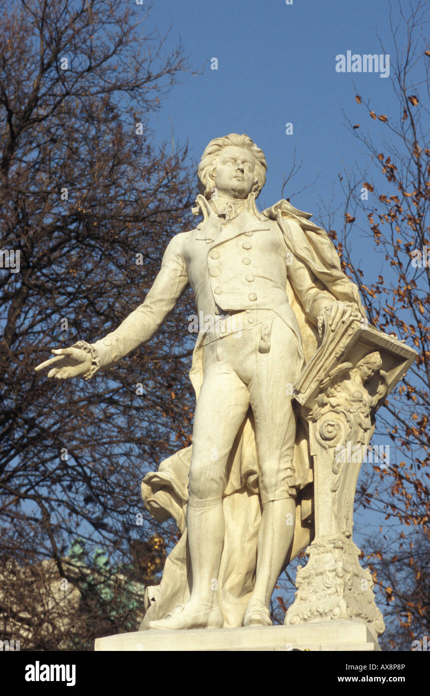 Mozart monument in the Viennese castle garden Stock Photo - Alamy
