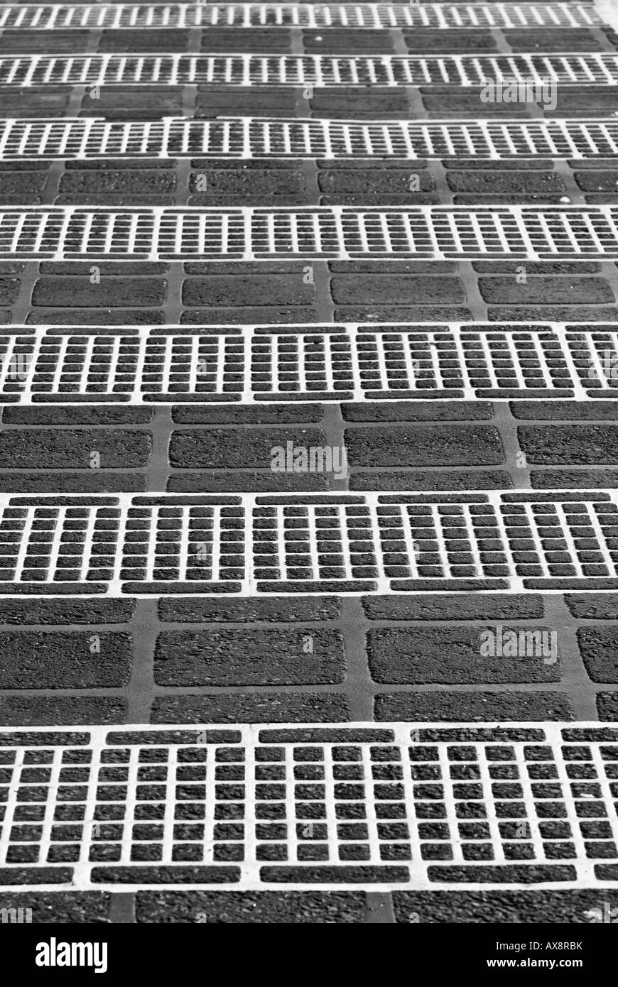 Graphic of pedestrian on pavement hi-res stock photography and images ...