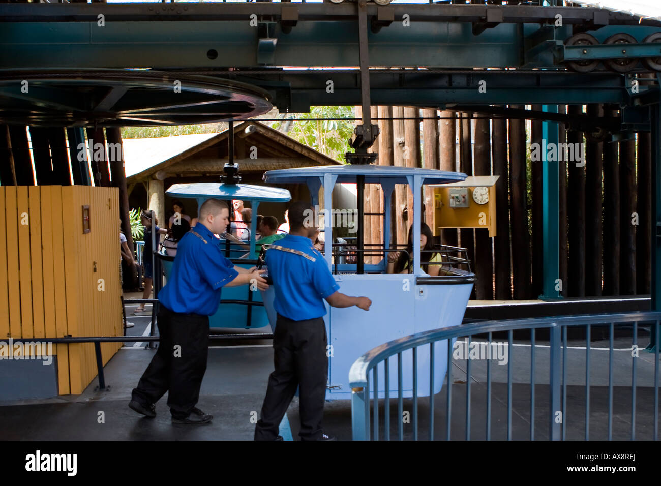 Busch Gardens Skyride Workers Stock Photo - Alamy