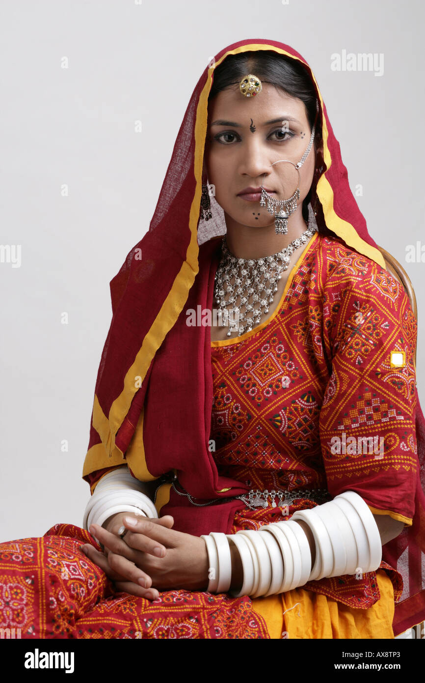 Portrait of a rajasthani woman Stock Photo - Alamy