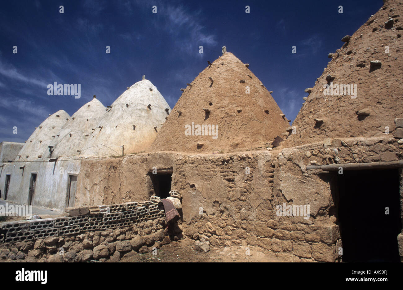 Traditional houses syria hi-res stock photography and images - Alamy