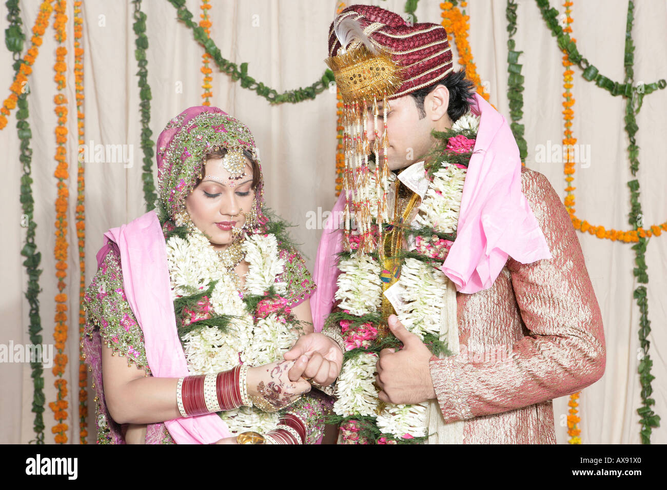 Bride groom getting married Stock Photo - Alamy