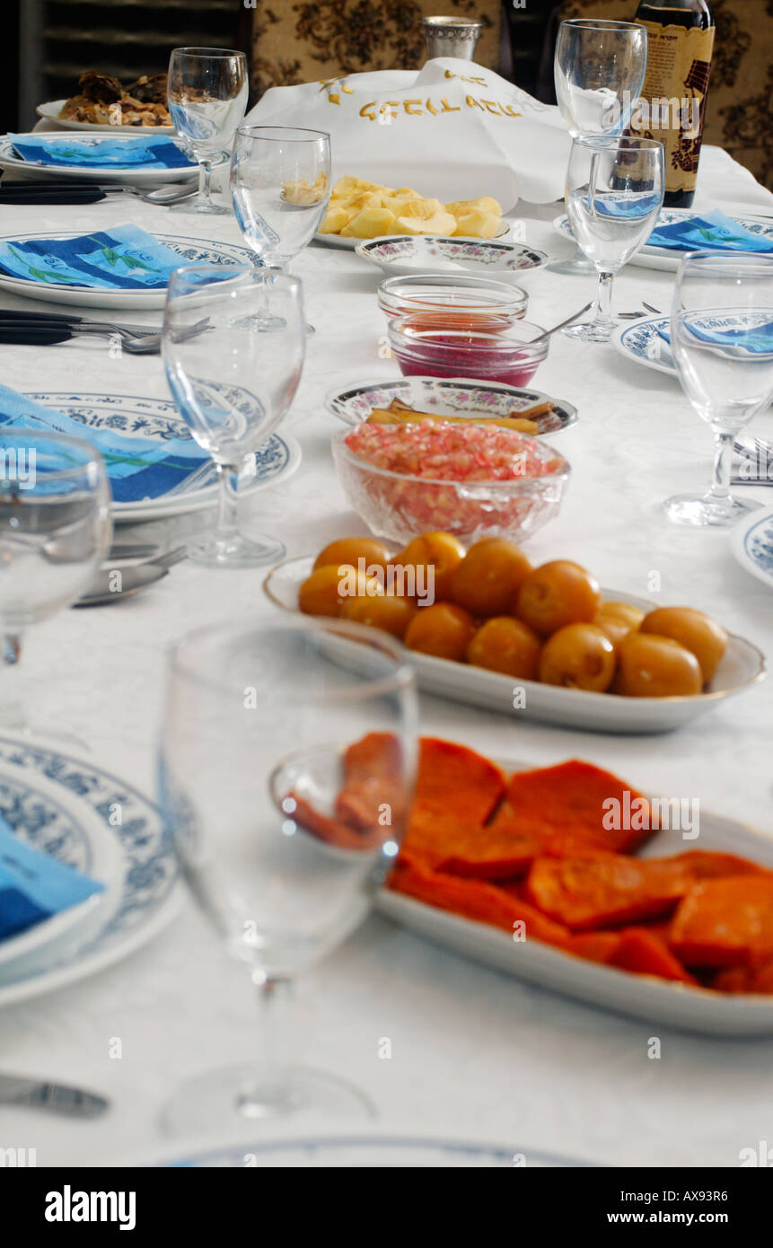 Table set for the Jewish feast of Rosh Hashana Stock Photo - Alamy