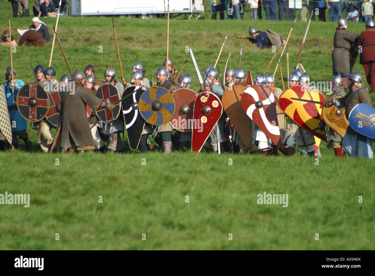 normans saxons fighting battle medieval infantry of hastings east ...