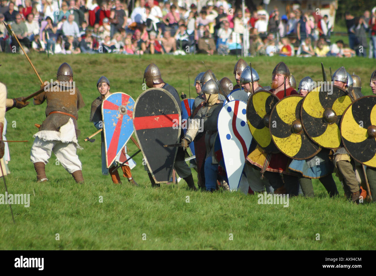 normans saxons fighting battle medieval infantry of hastings east ...