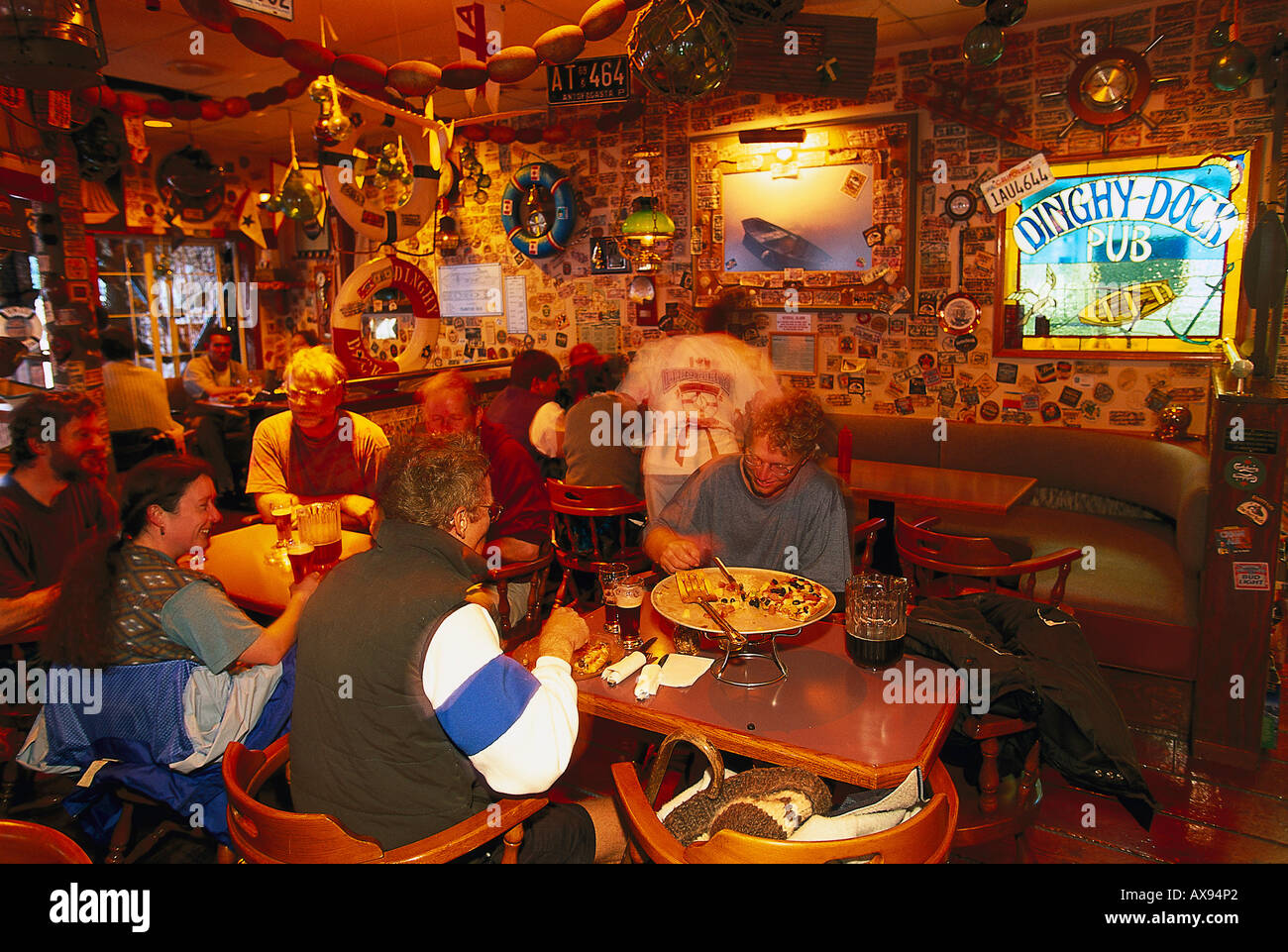 The dinghy dock pub hi-res stock photography and images - Alamy