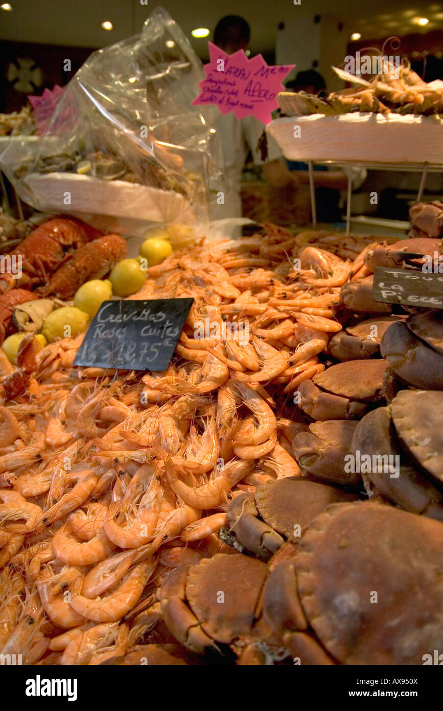 French fish market stall , St . Malo, France Stock Photo - Alamy