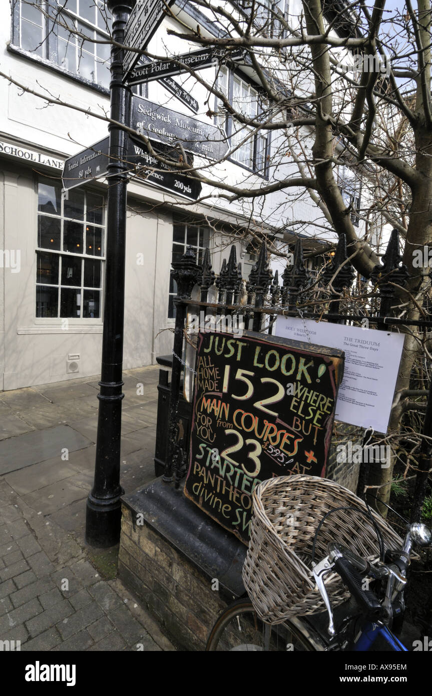 Street direction board hi-res stock photography and images - Alamy