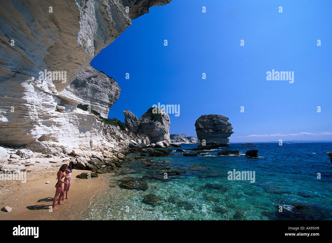 Plage de Sutta Rocca, beach, cliffs of Bonifacio Corsica, France Stock ...