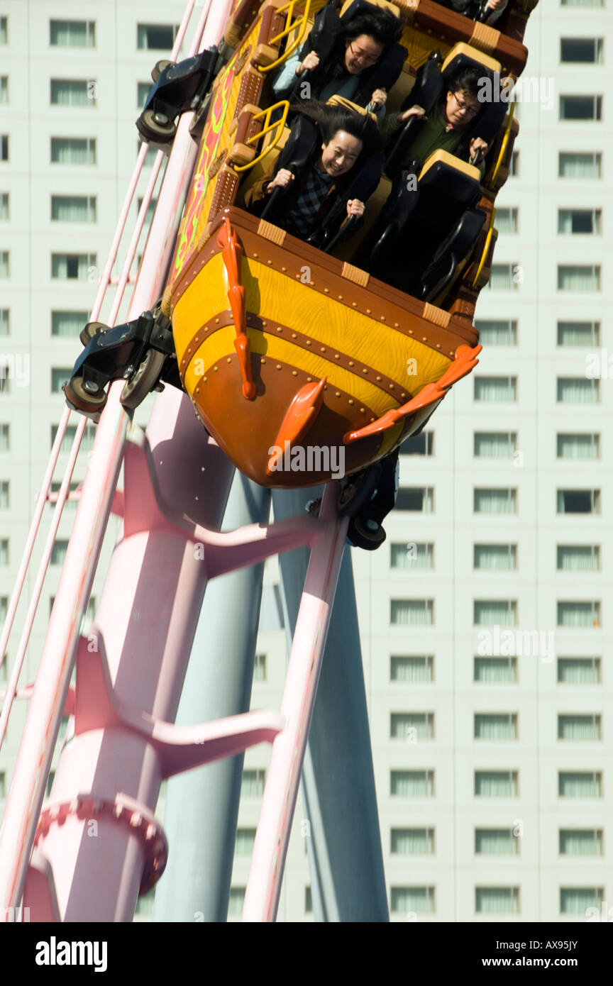 Vanish roller coaster japan hi-res stock photography and images - Alamy