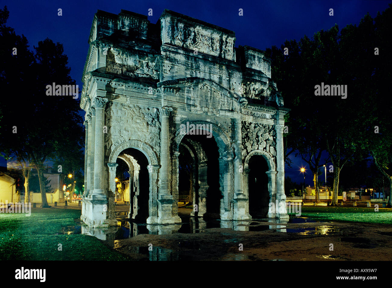 Triumphbogen, Orange, Provence Frankreich Stock Photo - Alamy