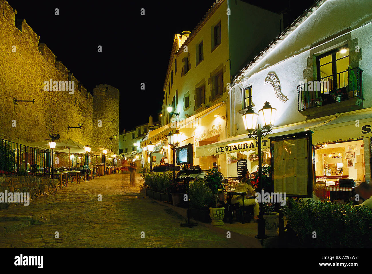 Tossa de mar nightlife hi-res stock photography and images - Alamy