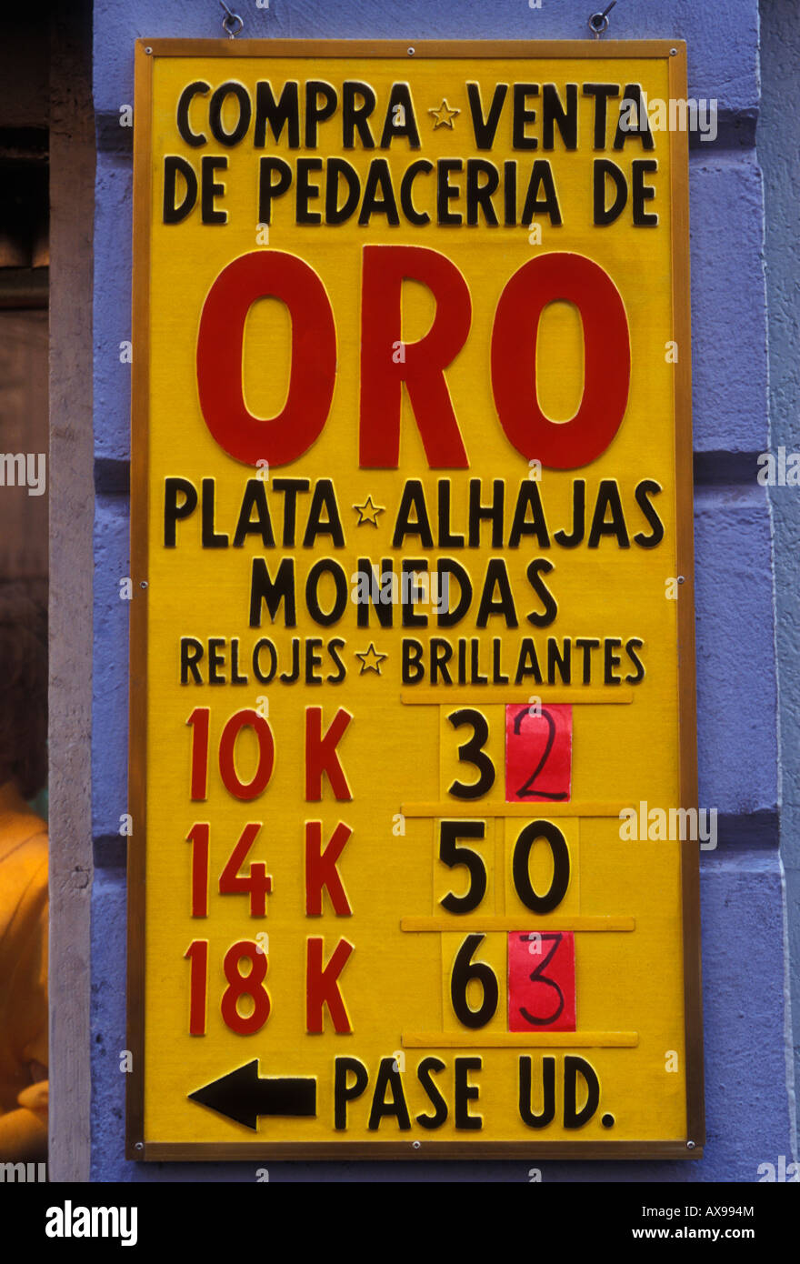 Pase usted pass hi-res stock photography and images - Alamy