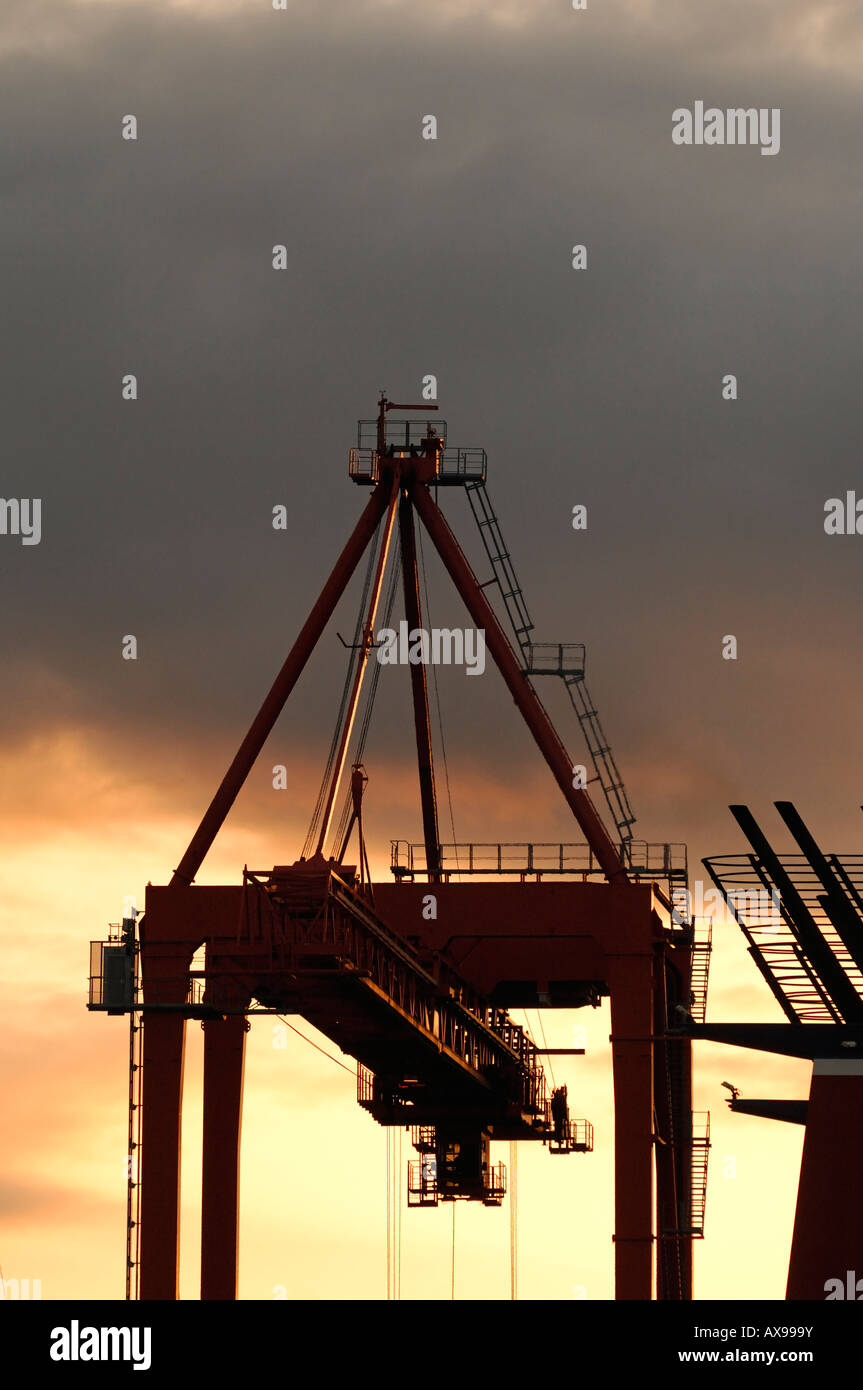 Birkenhead Docks Gantry Stock Photo - Alamy