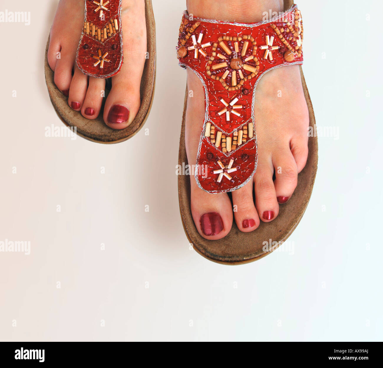 Red toes hi-res stock photography and images - Alamy