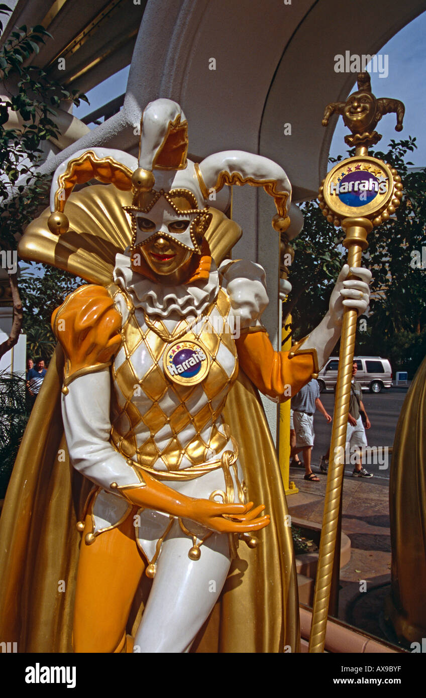 Woman wearing jesters hat hi-res stock photography and images - Alamy