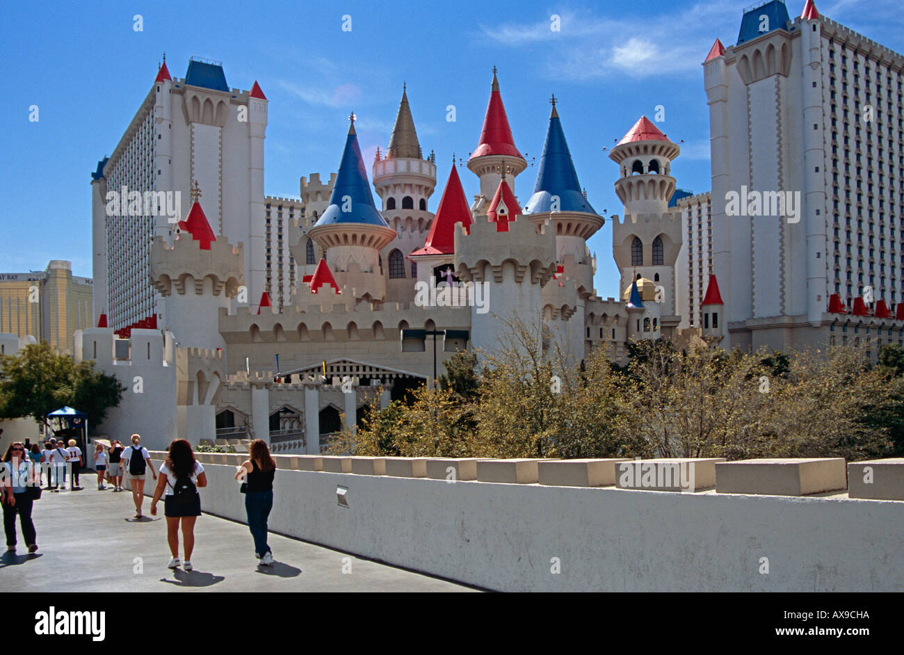 Excalibur hotel towers hi-res stock photography and images - Alamy