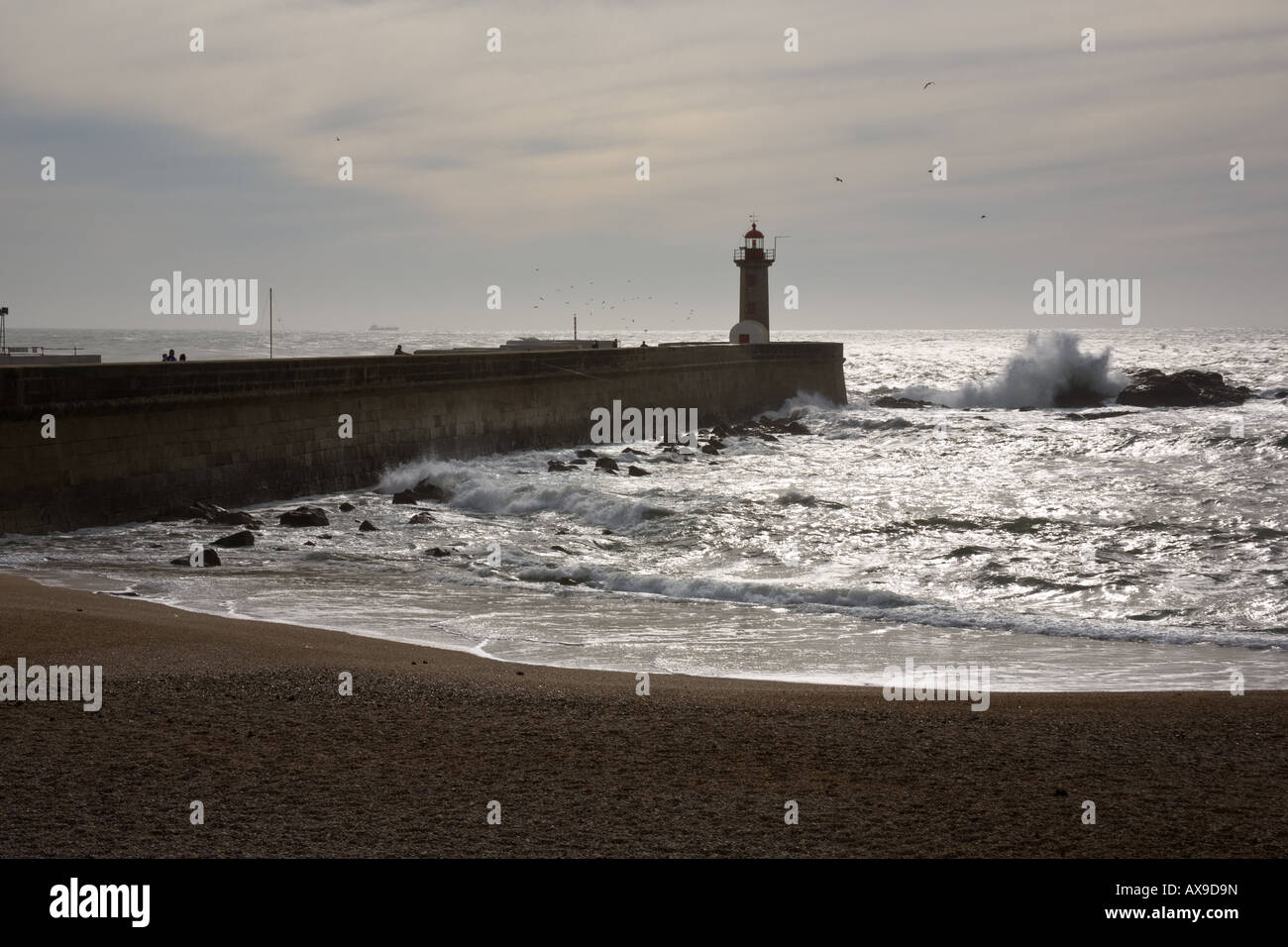 Portugal breakwater hi-res stock photography and images - Alamy
