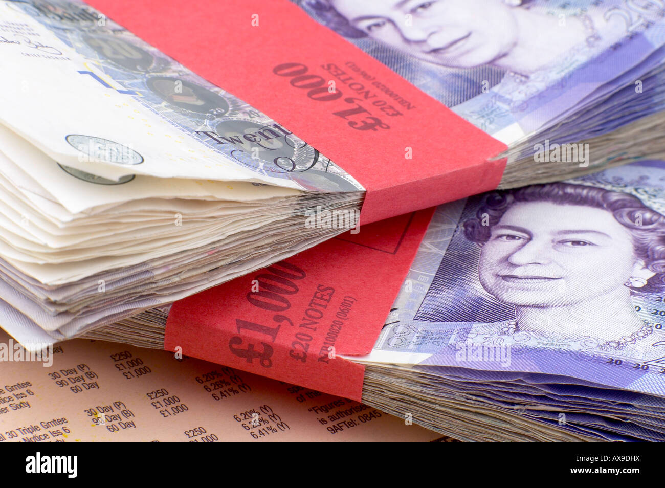 Bundles of money sterling hi-res stock photography and images - Alamy