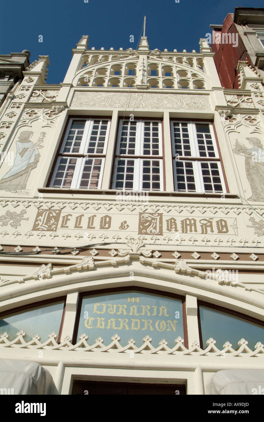 Exterior livraria lello irmao bookshop hi-res stock photography and ...