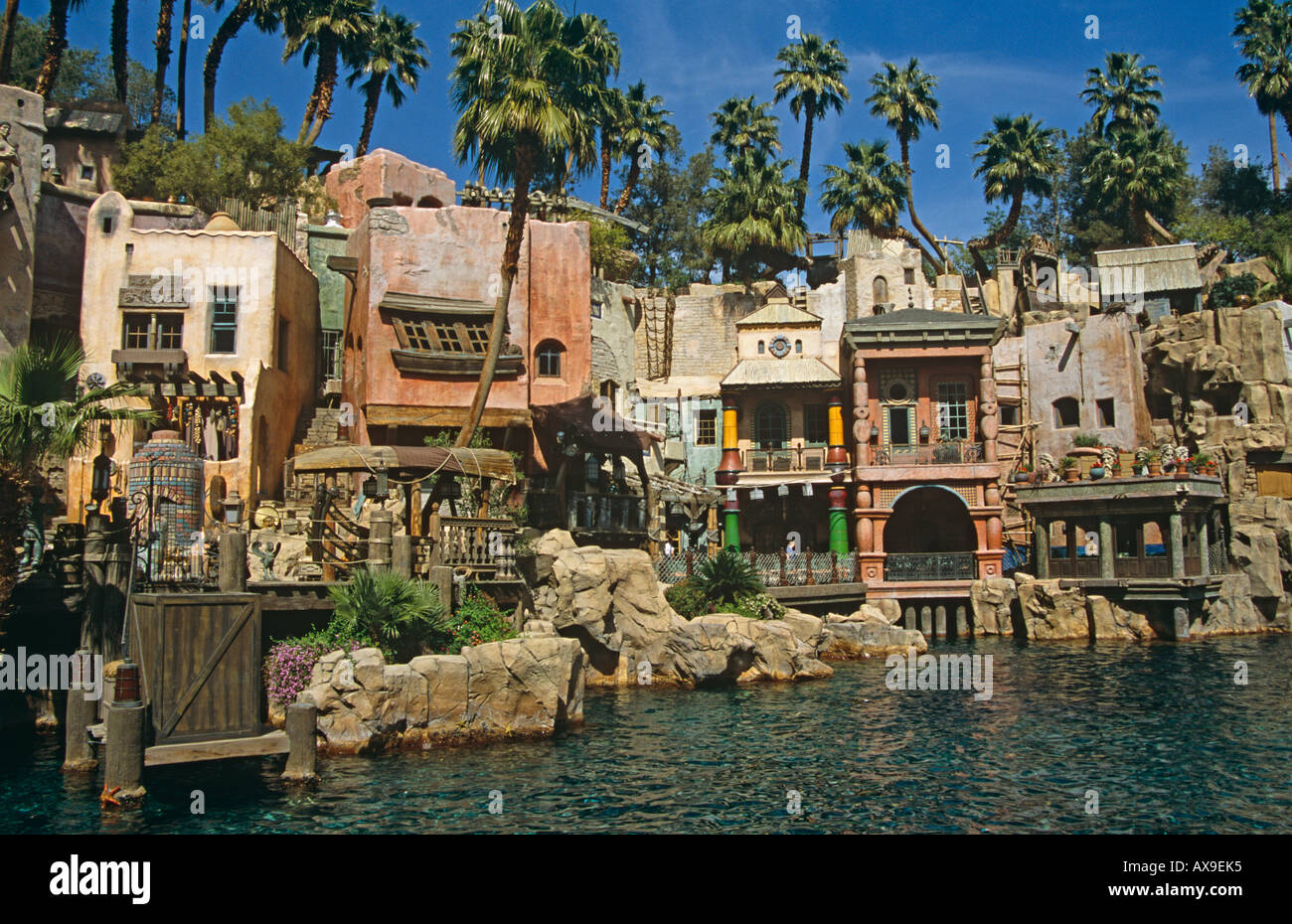 Treasure island hotel hi-res stock photography and images - Alamy