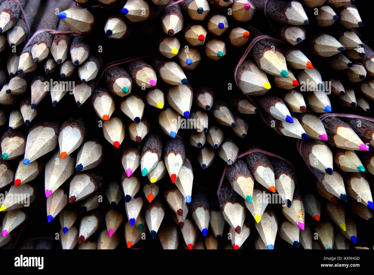 Different shades of green pencils hi-res stock photography and images ...