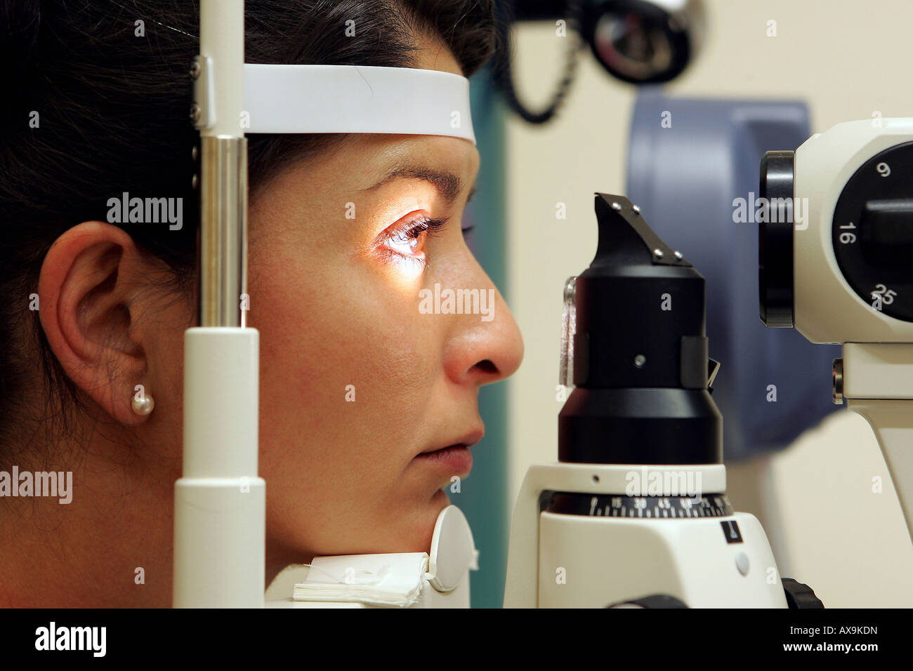 Eye examination using a slit lamp Stock Photo - Alamy